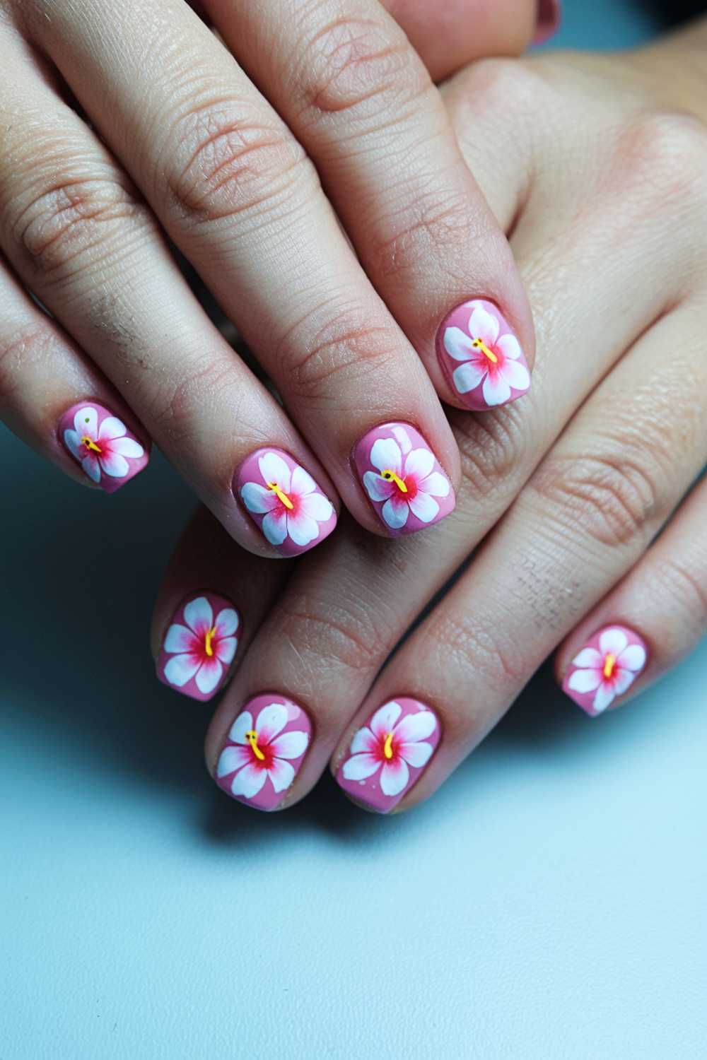 23+ Hibiscus Flower Nails Elevating Everyday Looks Into Tropical Glam ...